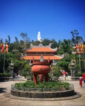 Long Son Pagoda Nha Trang: Journey to the world of Buddhism