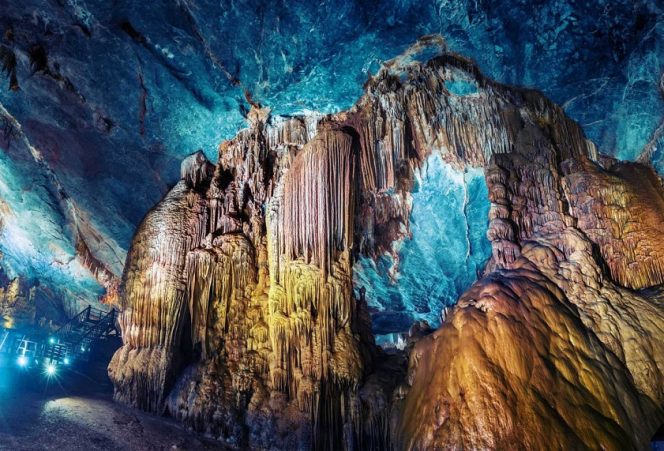 Vietnam cave: 11 natural caves for an amazing expedition