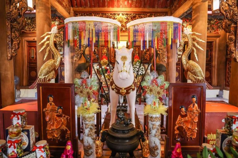 Bach Ma Temple: Explore an important cultural relic of Hanoi