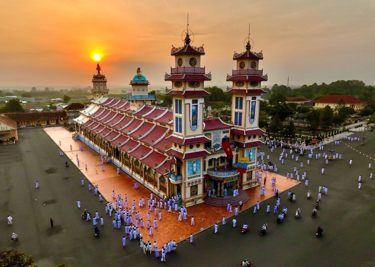 Tòa Thánh Tây Ninh - Khám phá thánh địa của đạo Cao Đài