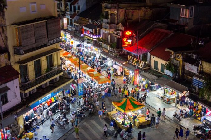 Shopping in Hanoi: 17 best spots every shopaholic must know