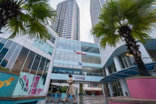 Shopping in Hanoi: 17 best spots every shopaholic must know