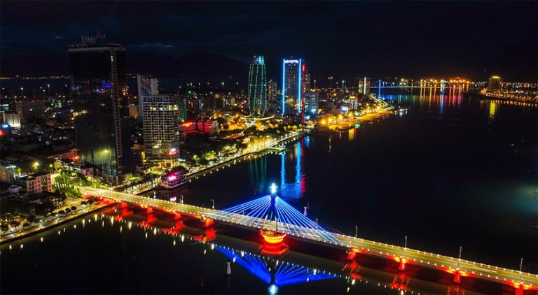 Han River Bridge: The only swing bridge in Vietnam