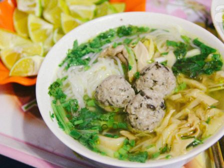 Bún mọc Hà Nội: Bỏ túi 20 quán chuẩn vị, ngon quên lối về