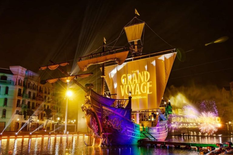 Grand World: A must-visit destination near Hanoi for fun