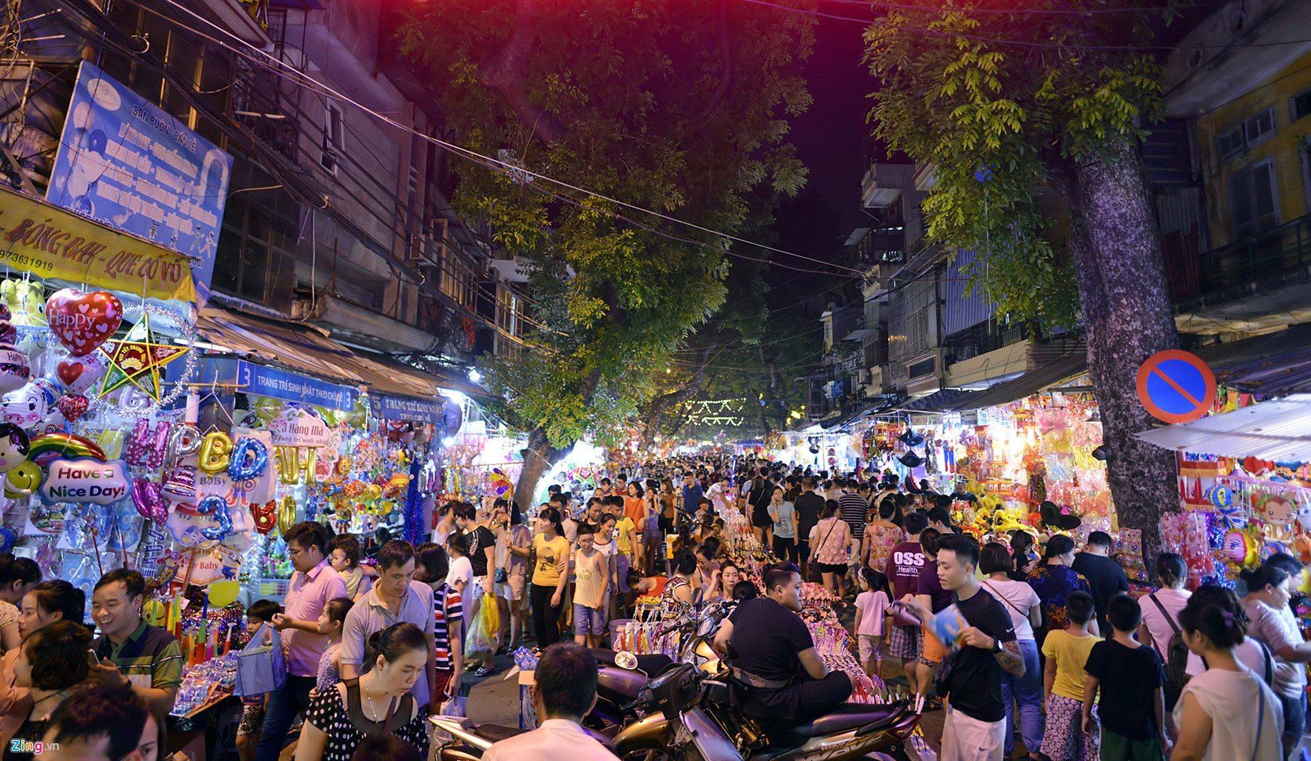 10 of the best spots to go shopping in Hanoi Old Quarter